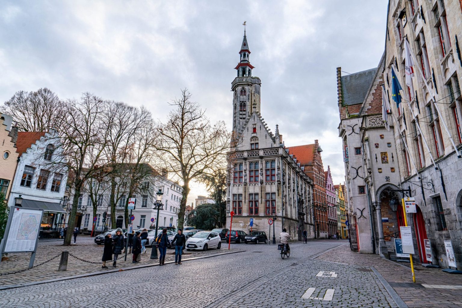 Bruges in Winter: Festive Travel Guide + Christmas Market FAQ
