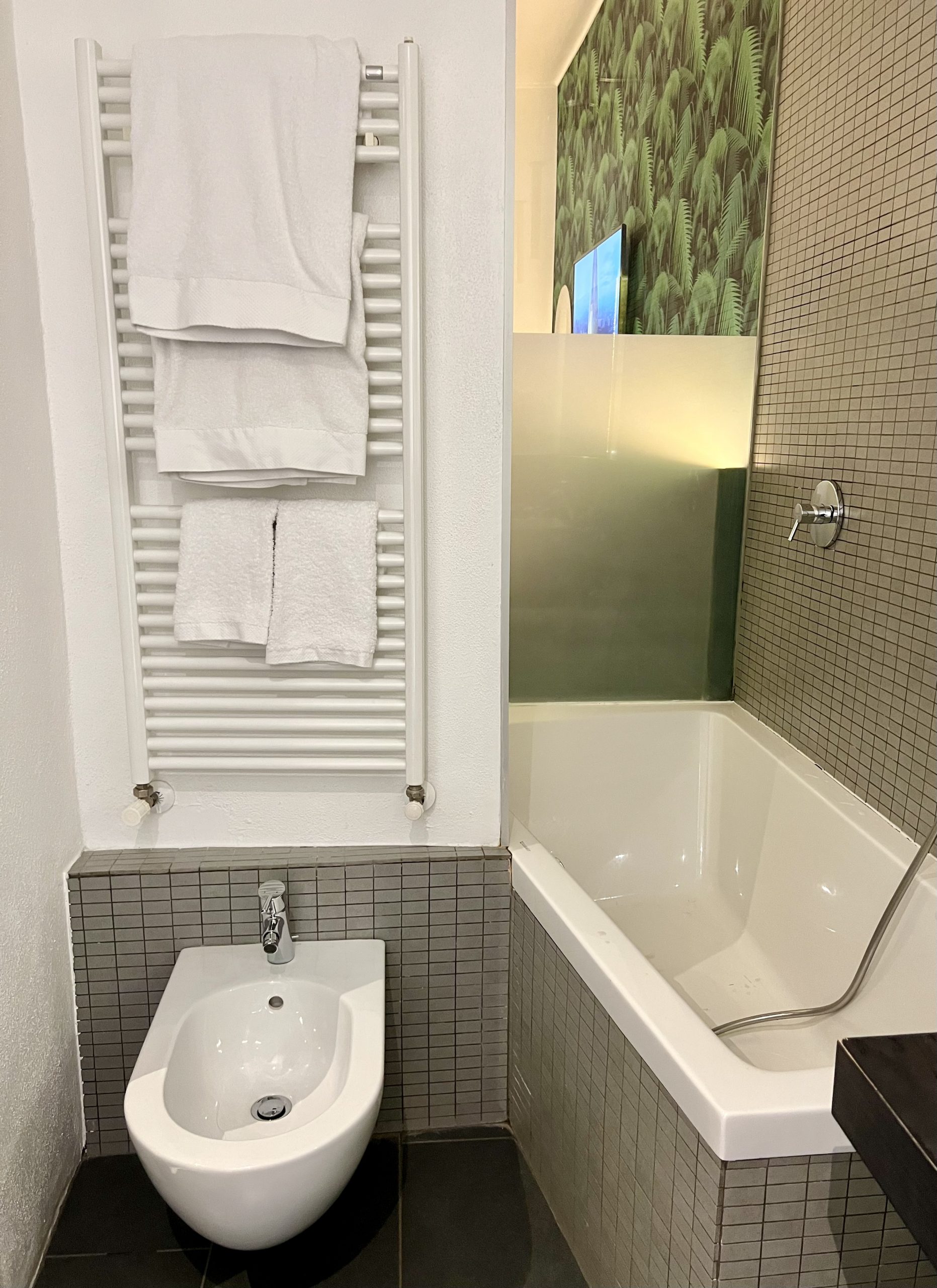 11 Quick Tips for Finding + Using Toilets in Europe - Our Escape Clause