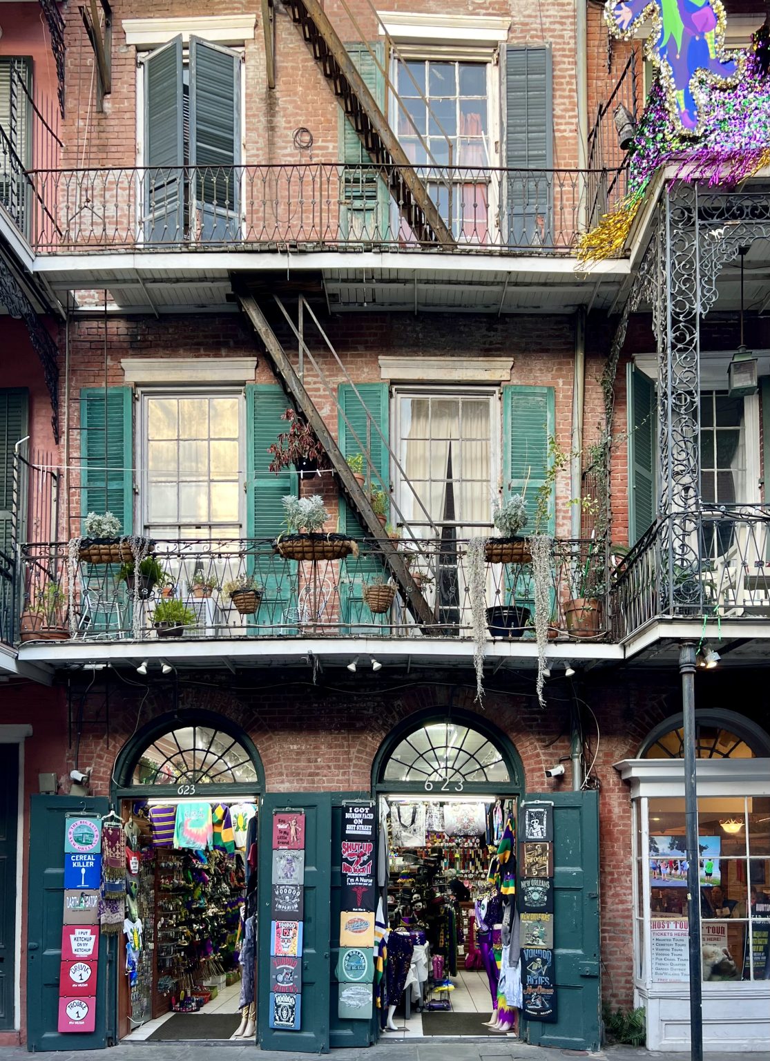 21 Cool New Orleans Souvenirs to Buy in the Big Easy - Our Escape Clause